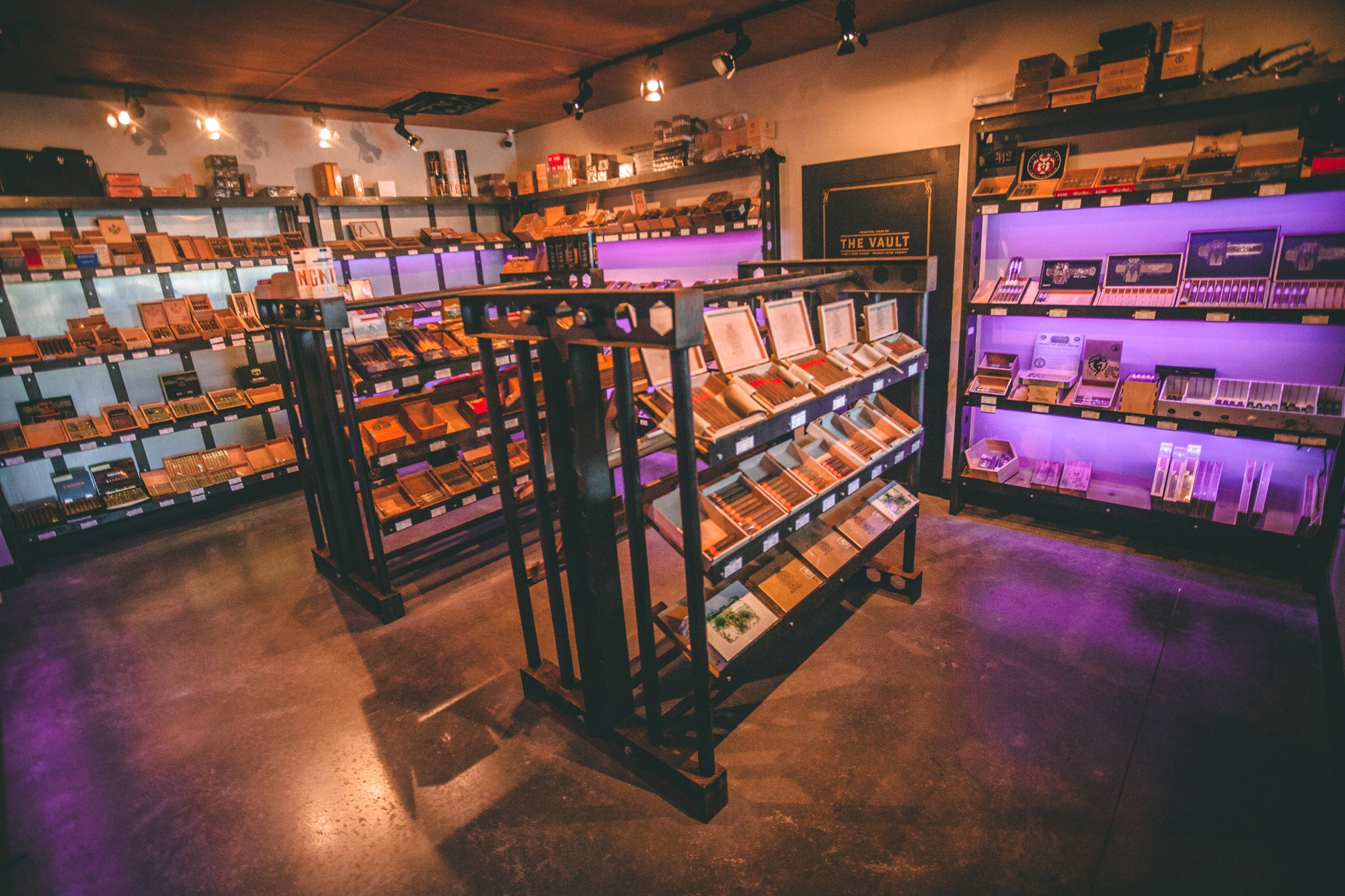 Plan Your Visit to Industrial Cigar Co. – FAQ and Lounge Etiquette